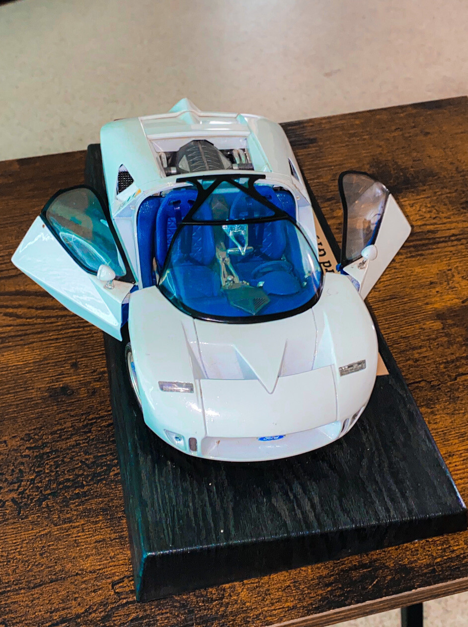 Ford GT90 V12 White Maisto Supercar Metal Diecast Special Model Car ...