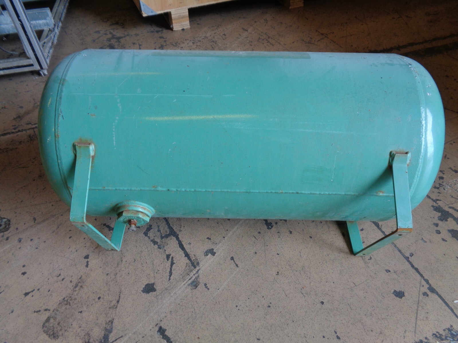 SPEEDAIRE Portable Carry Tank 20 gal Capacity 175psi Max air compressor ...