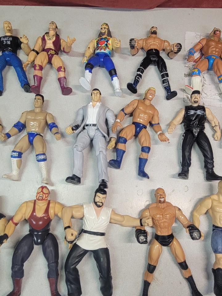 Lot of 30 Late 90s Wrestling Action Figures JAKKS, TOYBIZ, Ect | eBay