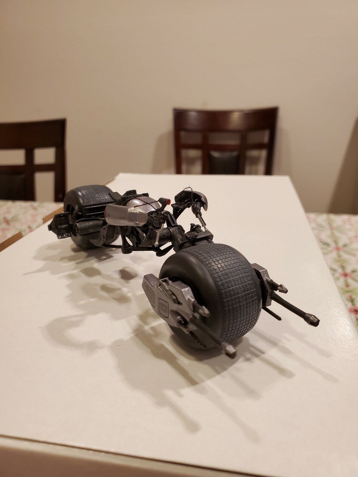 Moebius 1/25 model kit The Dark Knight batpod & figure | eBay