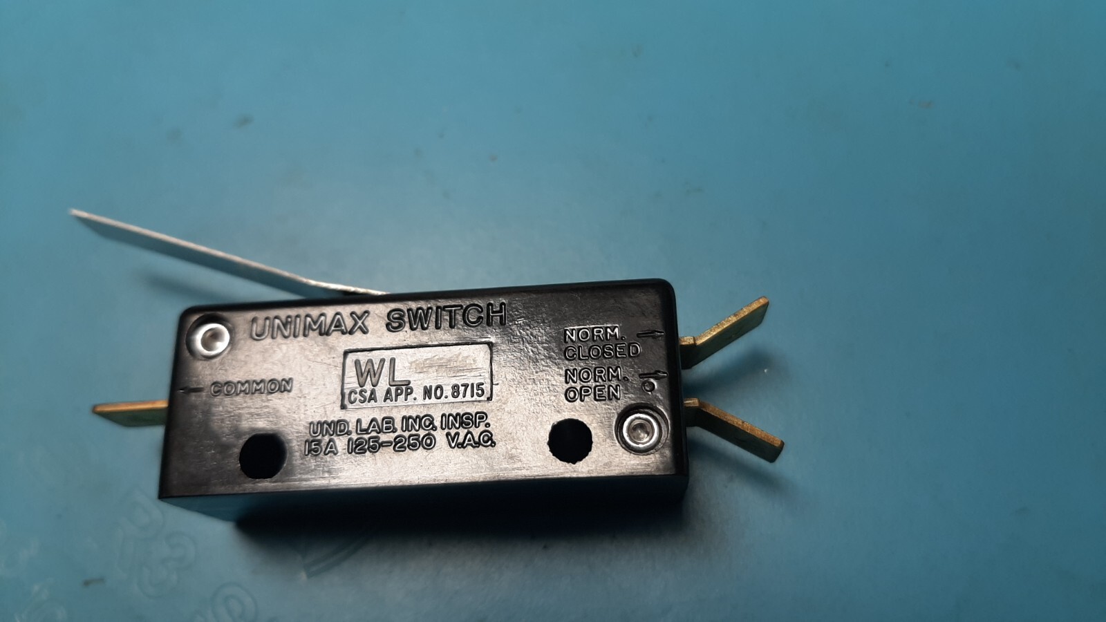 Unimax WL 15A 125-250VAC 0.25A 250V Limit Switches New No Box | eBay