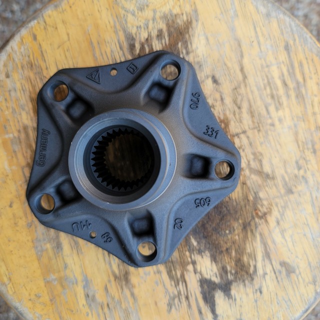 Genuine Porsche 911 Carrera Panamera 970 Wheel Hub 97033160502 for sale ...