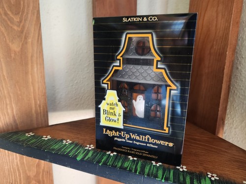 Bath And Body Works Slatkin & Co. Wallflower Plug-in Haunted House ...