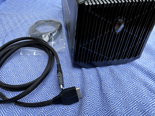 Alienware Graphics Amplifier Z01G001 & External 0NPY83 Data Cable ...