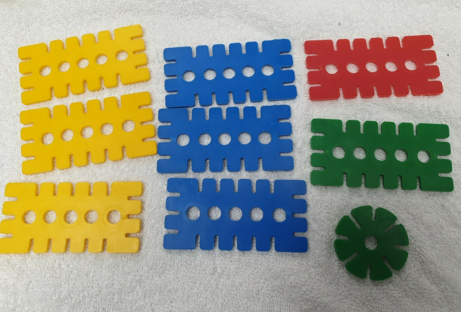 500+ pieces! Daisy Disc's OCTONS Dis-Kit Interlocking Building block ...