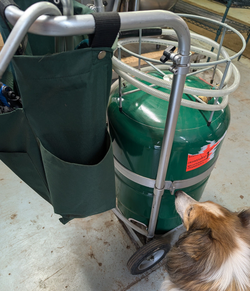 American Granby Aquamate Model 2 Portable Water Delivery System Holds 9 ...