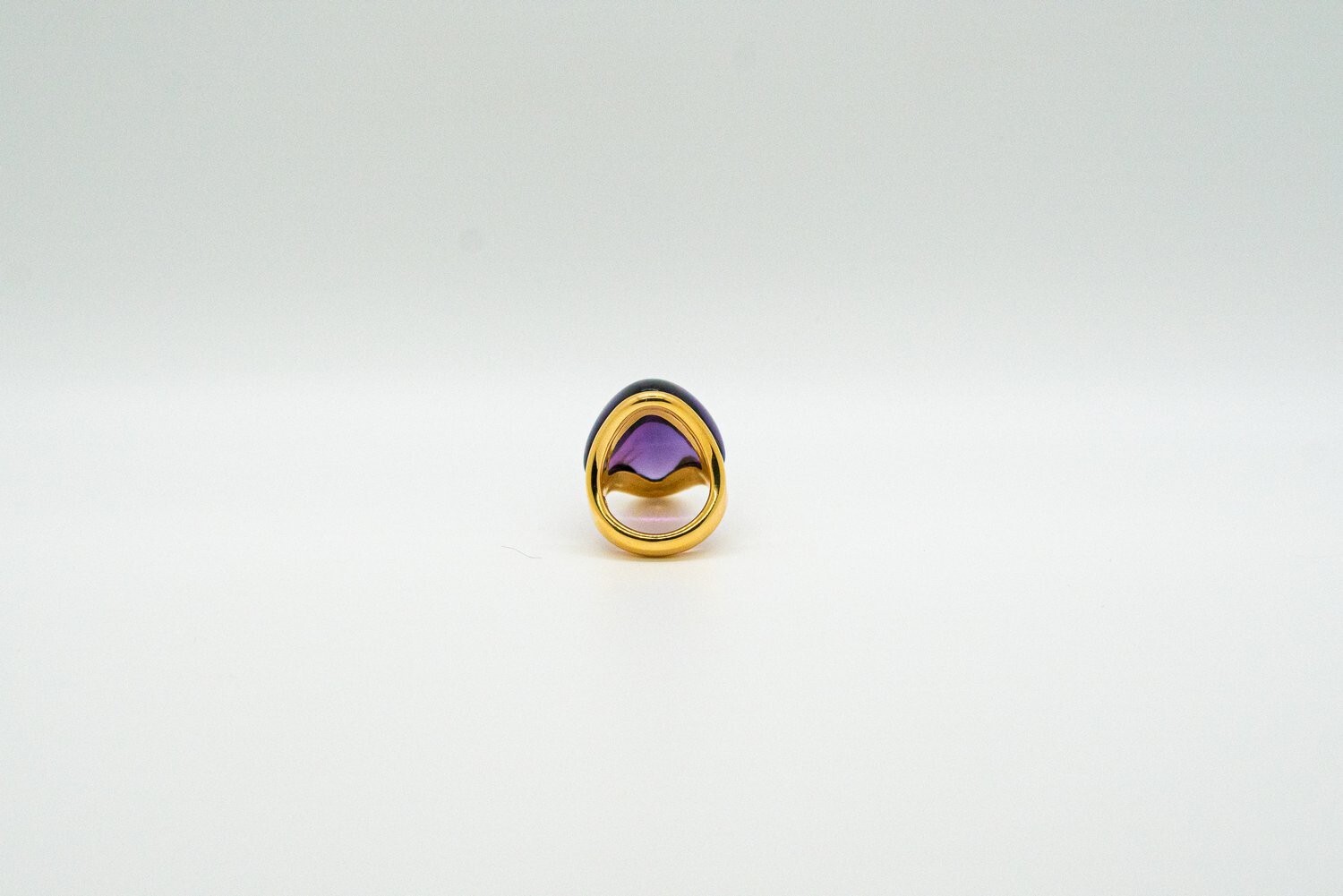 Certify Estate Natural Amethyst 18K Yellow Gold Ring Size 7 One-of-a ...