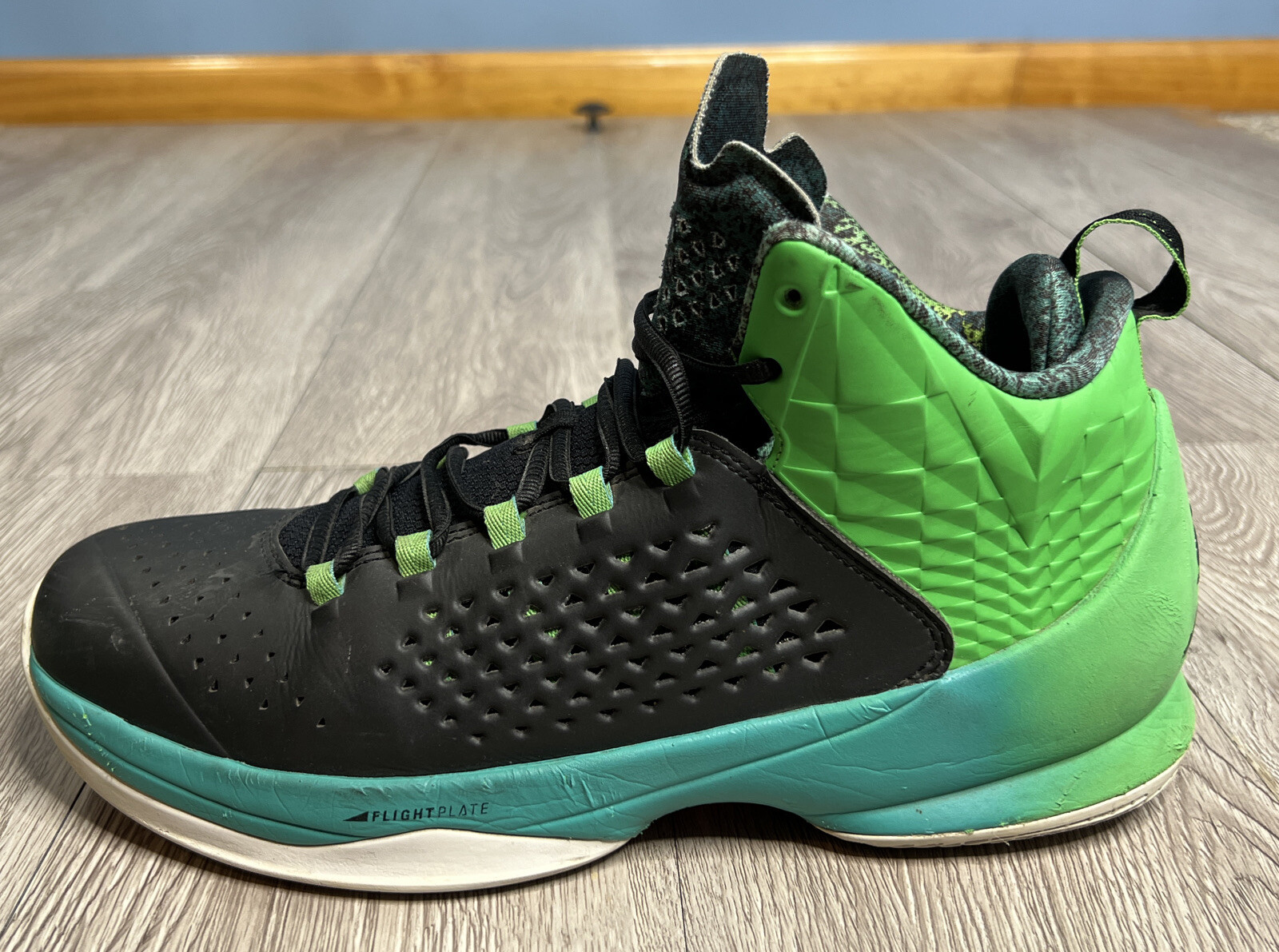 Men's Jordan Melo M11 'Light Green Spark' 716227-008 … - Gem