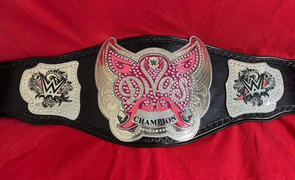 Divas Championship Logo Former WWE Divas Champ Layla Has One Regret