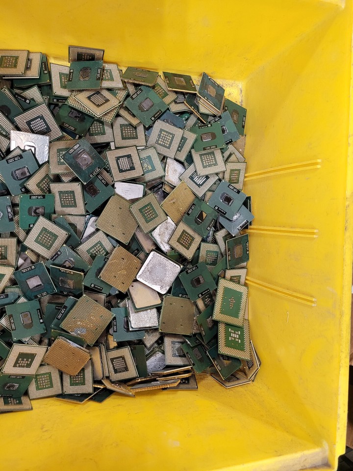 10 LB Vintage Intel/AMD/ CPU Processor Scrap With Pins For Gold ...
