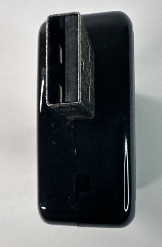 Magic Jack PLUS Free Local Long Distance Calling (UNIT ONLY, NO CABLES ...