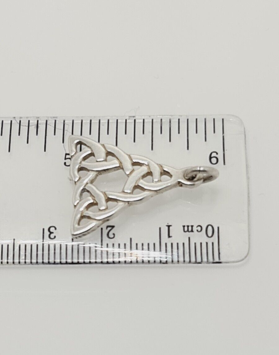 Gorgeous Shiny Triquetra Celtic Knots Triangle Pendant 925 silver 3.0g ...