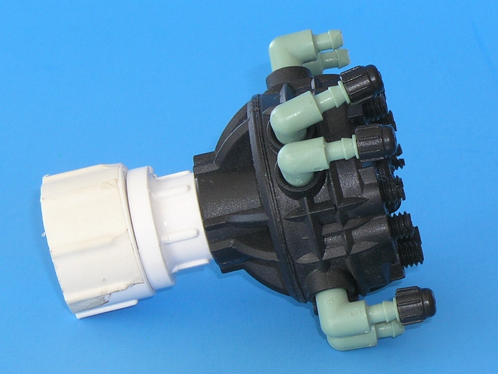 Orbit Apollo 8 ports Drip Irrigation Manifold | eBay