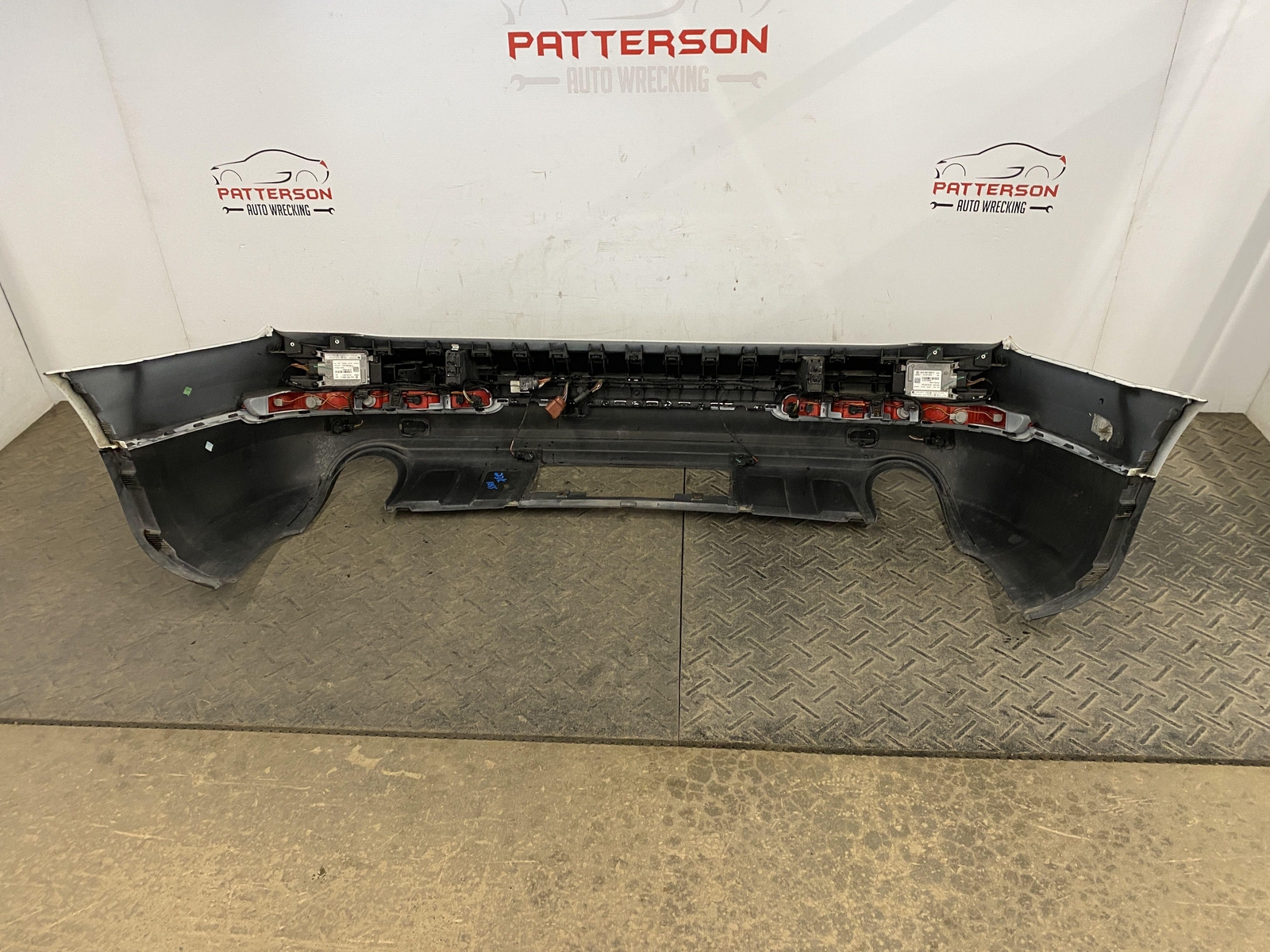 2010-2015 Audi Q7 Rear Bumper Cover With Lights Glacier White LS9R 10 ...