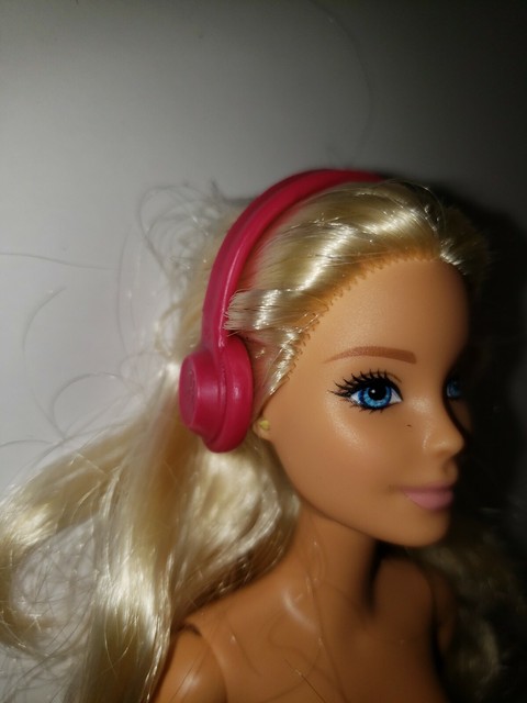 BARBIE DOLL ACCESSORY BURGUNDY HEADPHONES | eBay