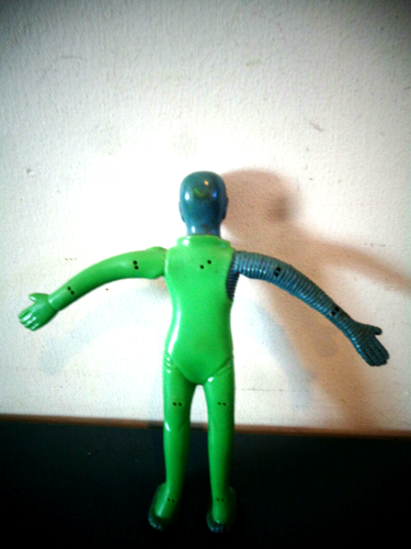 UFO FILES TOY CONCEPTS BENDY BENDABLE VINTAGE SPACE FIGURE GREEN ALIEN ...