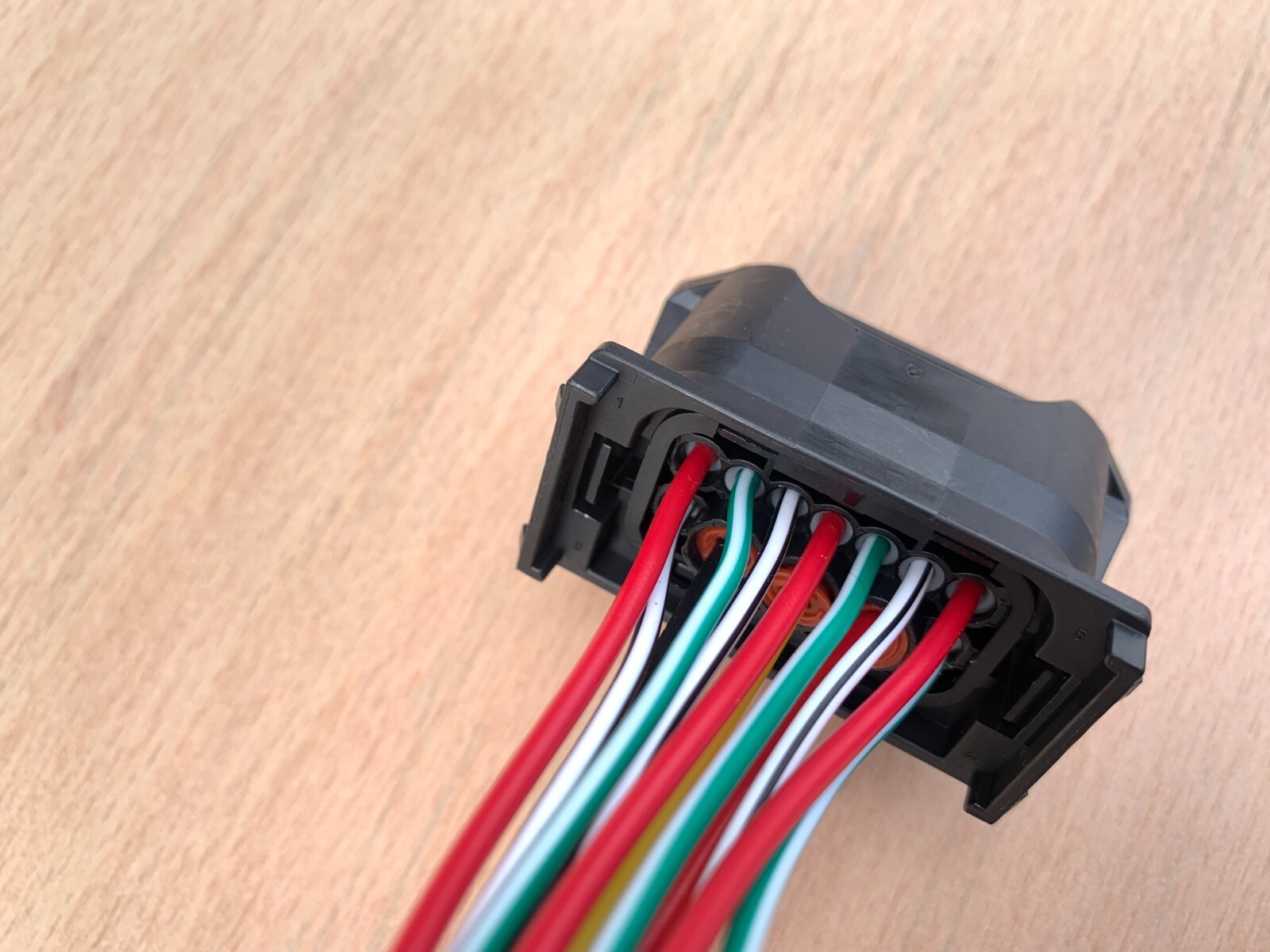 BMW F21 F45 F30 F31 F36 F11 F13 F01 F48 F25 F2 F15 F16 Headlight Plug ...