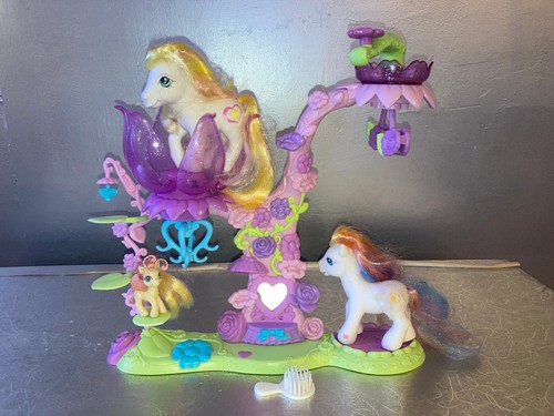 My Little Pony Twist & Style Petal Parlor playset MLP G3 Zipzee breezie ...