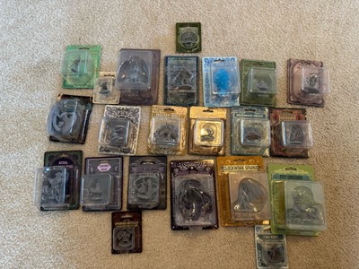 "Dungeon in a box" unpainted miniatures lot, DND, 5e, Pathfinder, minis ...
