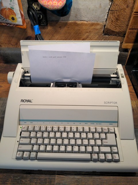 Royal Scriptor AX150 Portable Electronic Typewriter 69149v for sale ...