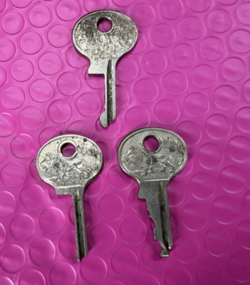 3 Vintage Master Lock Key Lion Logo Milwaukee USA Padlock Keys | eBay
