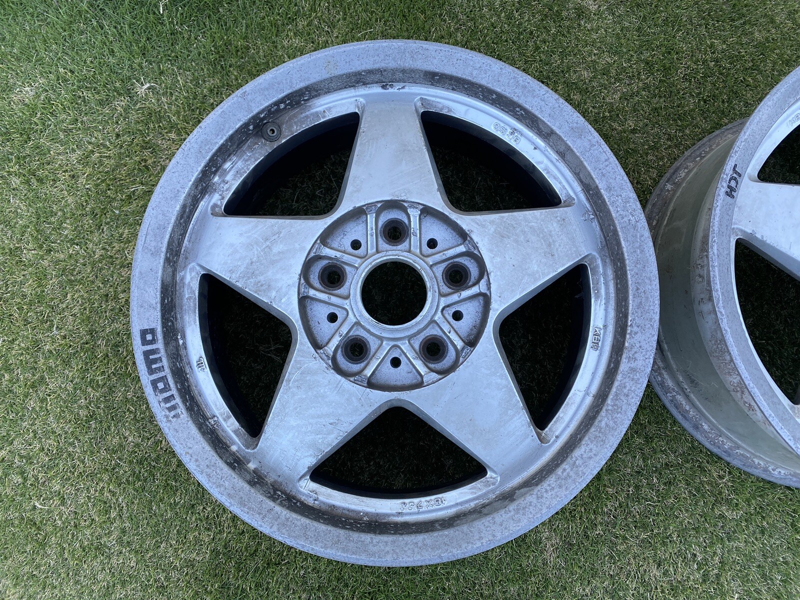 16x7 HDT Momo Star wheels suit VK VL Brock Commodore Calais Group A | eBay