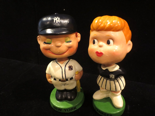Vintage 1960's New York Yankees Baseball Bobblehead Nodder Kissing Pair ...