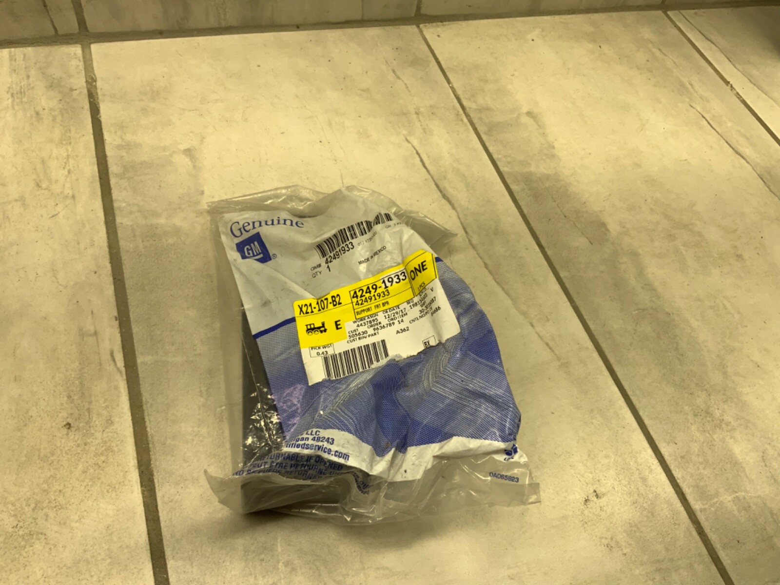 Genuine GM Center Support 42491933 for sale online | eBay