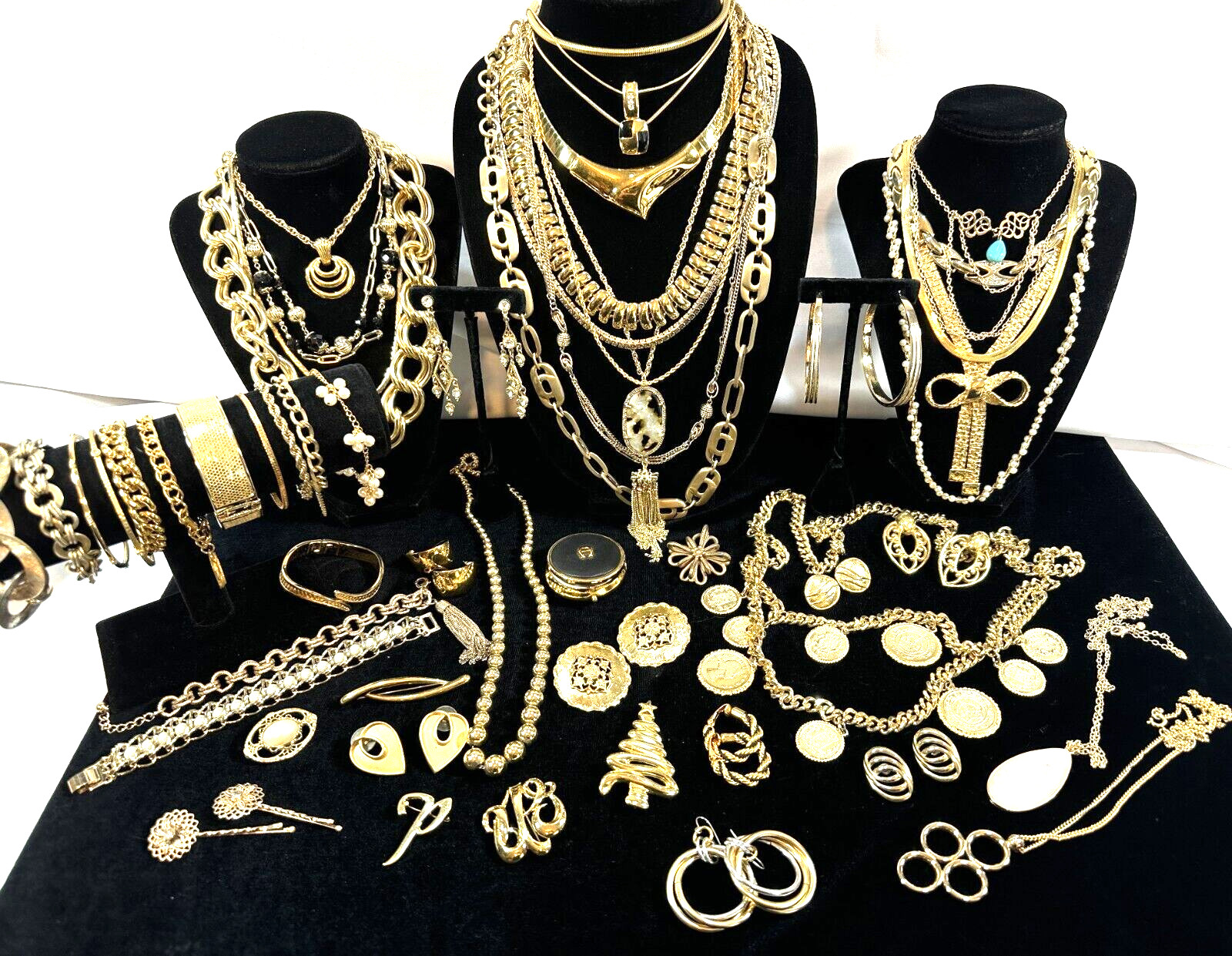 55 Piece Vintage to Mod Gold Tone Gold Plate Jewelry … - Gem