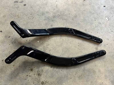 Rear fender support black strut pair LH RH Harley Davidson Softail Slim ...