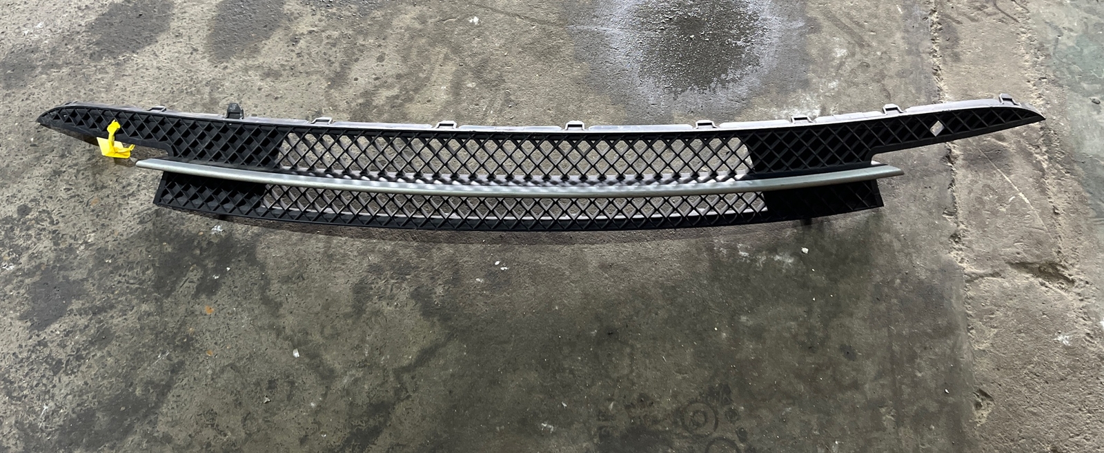 GENUINE BMW 1 SERIES E81 E87 LCI FRONT BUMPER LOWER GRILL 51117182367 ...