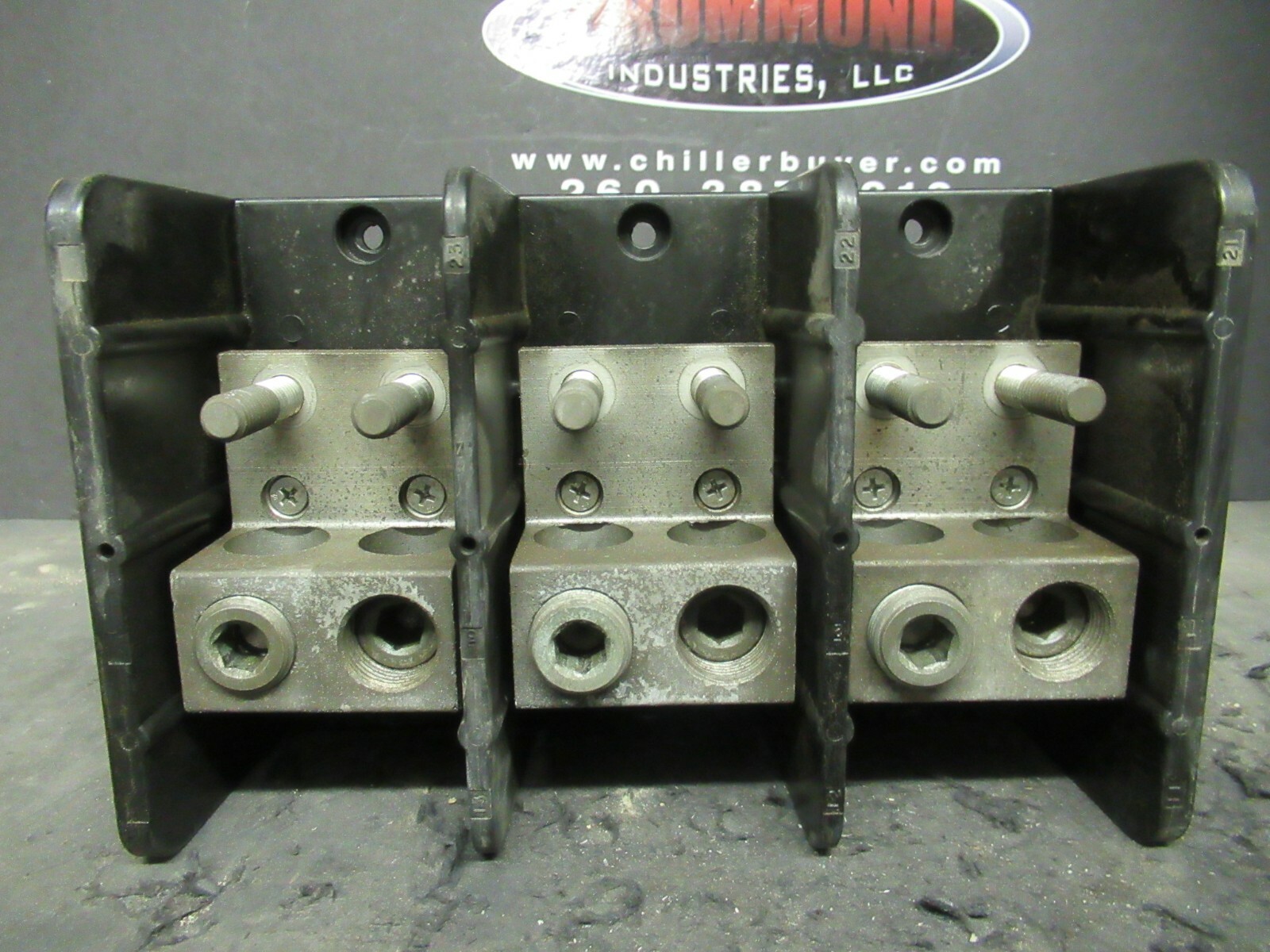 MARATHON 1453202 DISTRIBUTION LUG SET 1453599 600 V 760 A 500 MCM - 3/8 ...