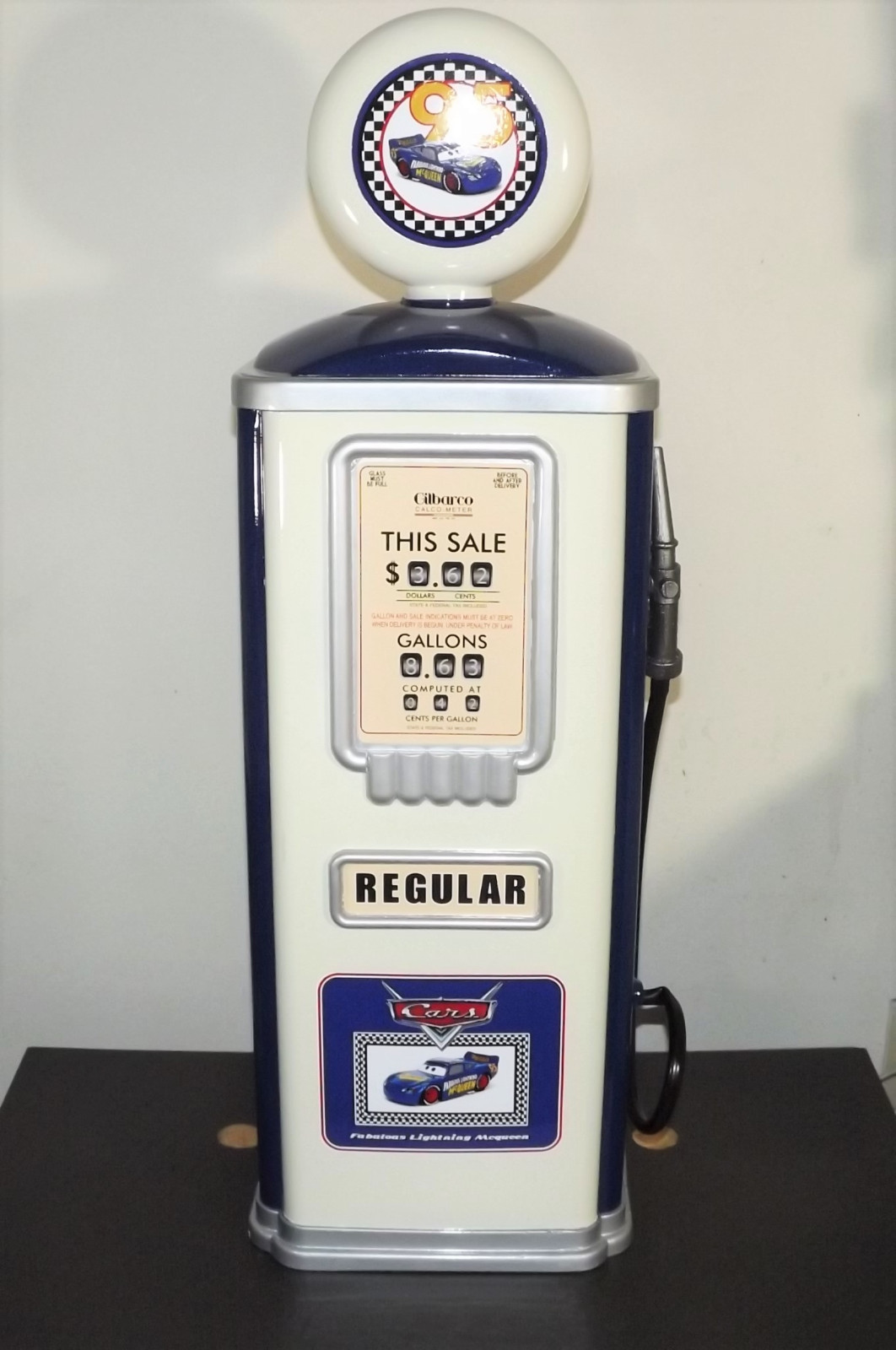 DISNEY CARS FABULOUS L MCQUEEN FIBERGLASS RETRO GAS PUMP SCALE MODEL 32 ...