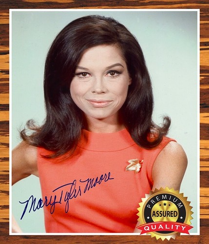 Mary Tyler Moore - Autographed Signed 8 x10 (Mary Tyler Moore) Photo ...