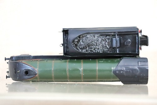 SOUTH EASTERN FINECAST KIT BUILT 4-6-2 CLASS A4 LOCO 60002 SIR MURROUGH ...