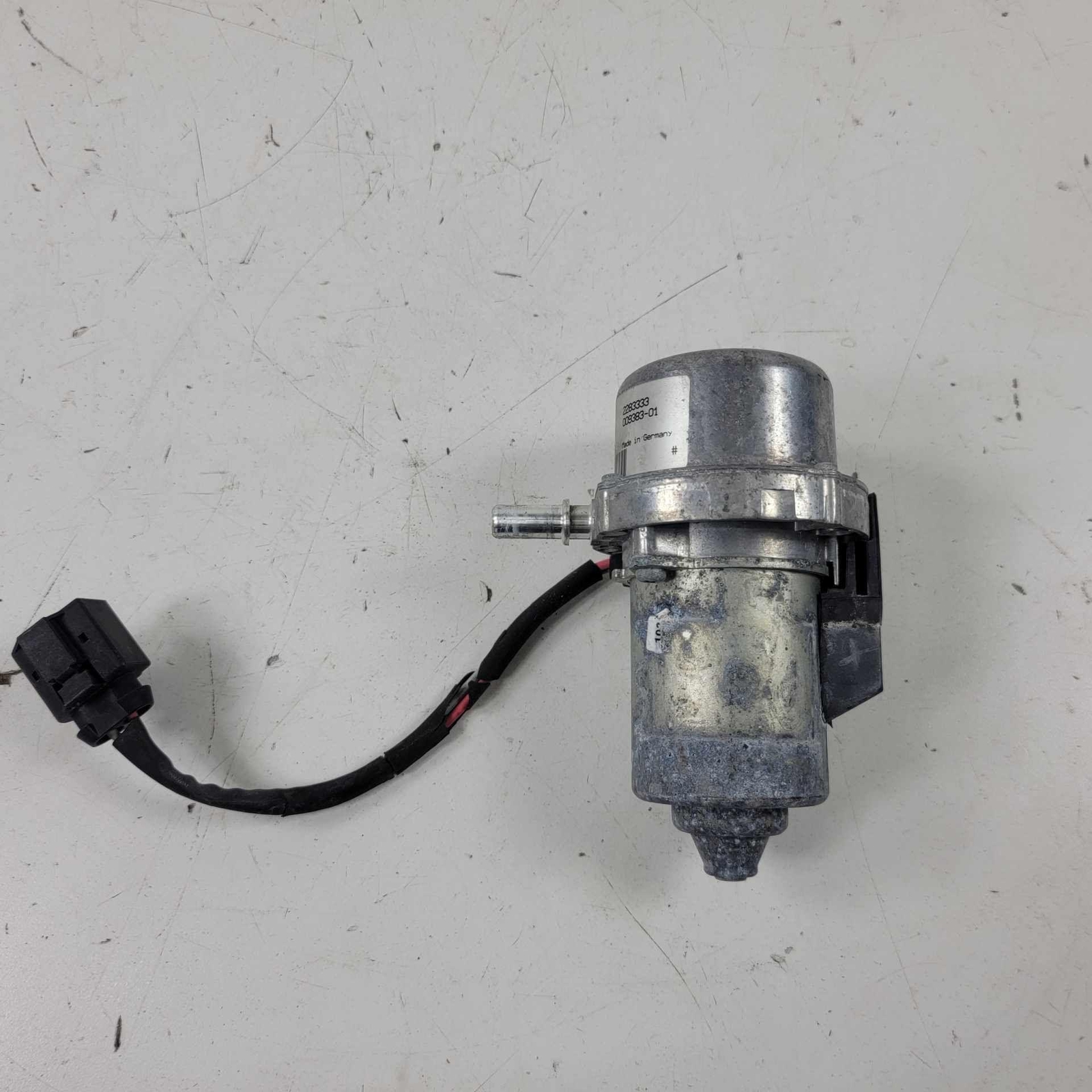08-13 BMW E90 E92 E93 M3 OEM Brake Booster Vacuum Pump | eBay