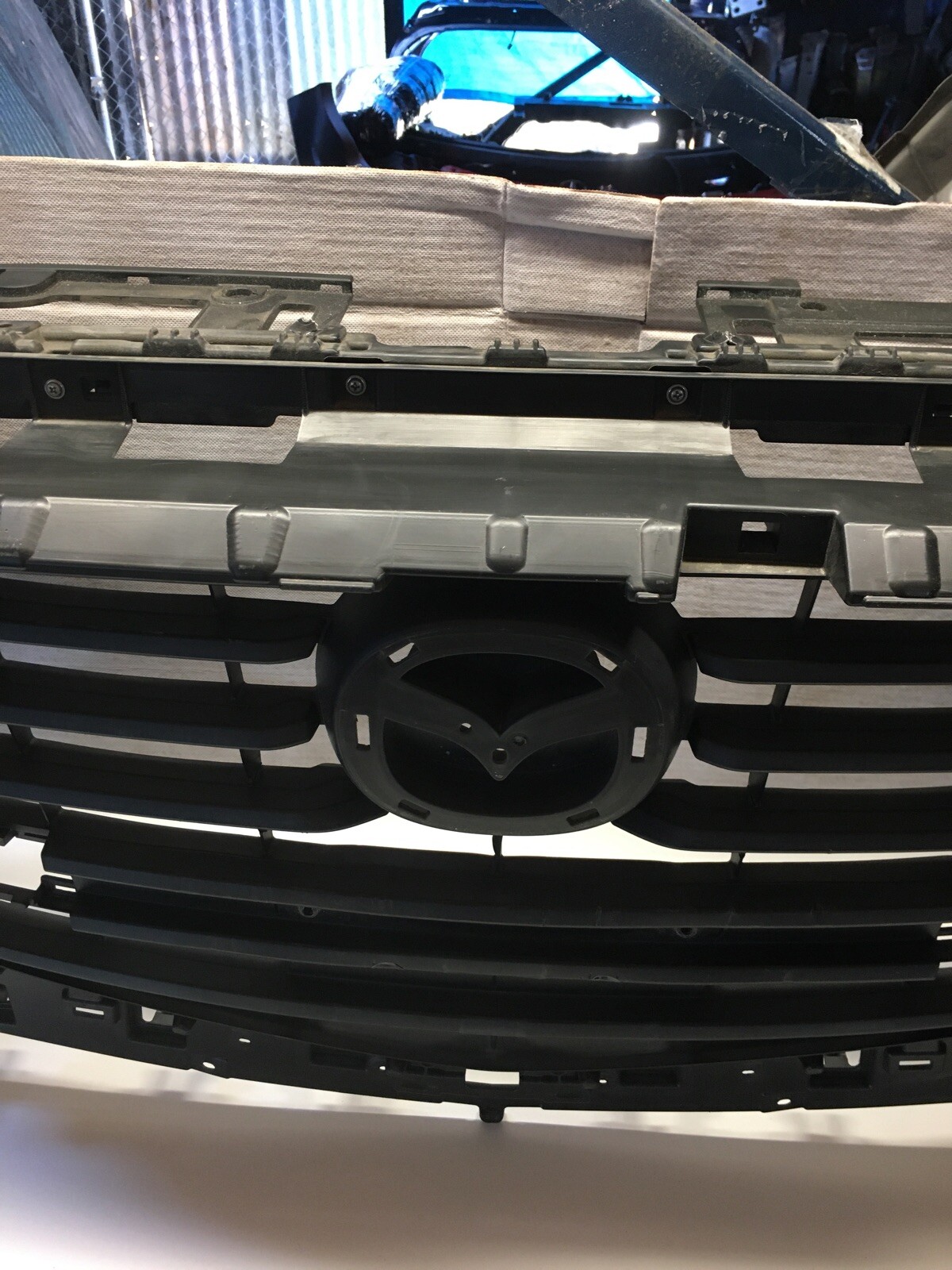 2017 2018 Mazda 3 Grill OEM B63B-50-712B | eBay