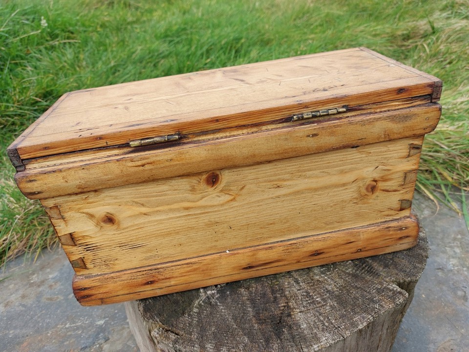 VINTAGE RUSTIC FARMHOUSE PINE MINI TOOL BOX CHEST ENGINEERS CARPENTER INDUSTRIAL | eBay UK