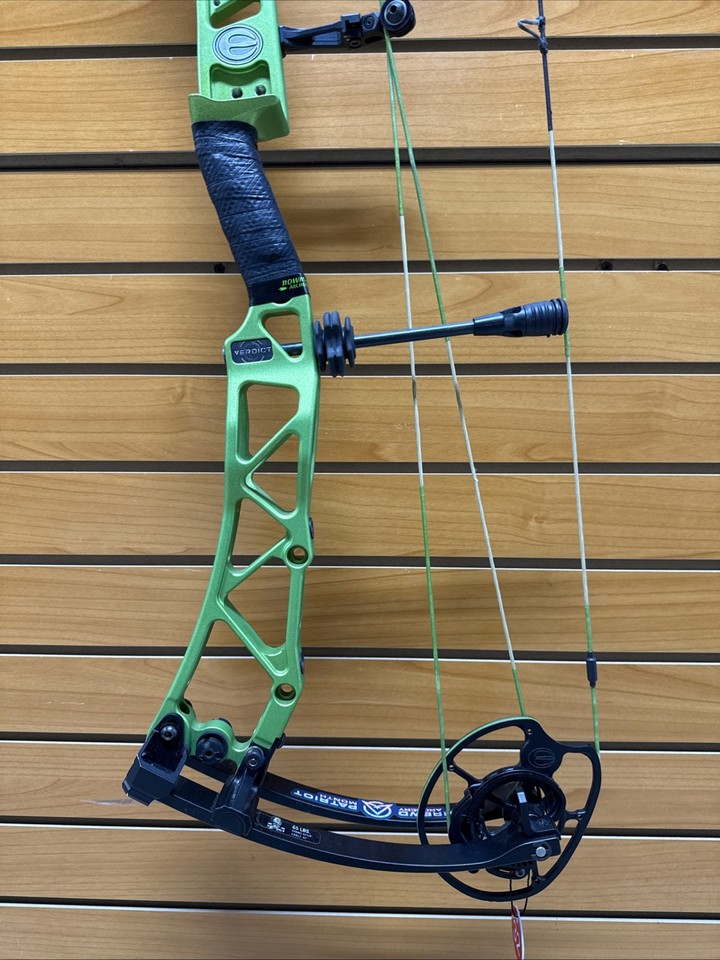 Elite Verdict RH Compound Bow - 65# - 25.5" - 31" Draw length- Item 32 ...