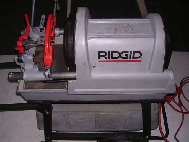 Ridgid 1822-I Auto-Chucking Pipe Threader 535 Two 815a DIE HEADS 4-6" w ...
