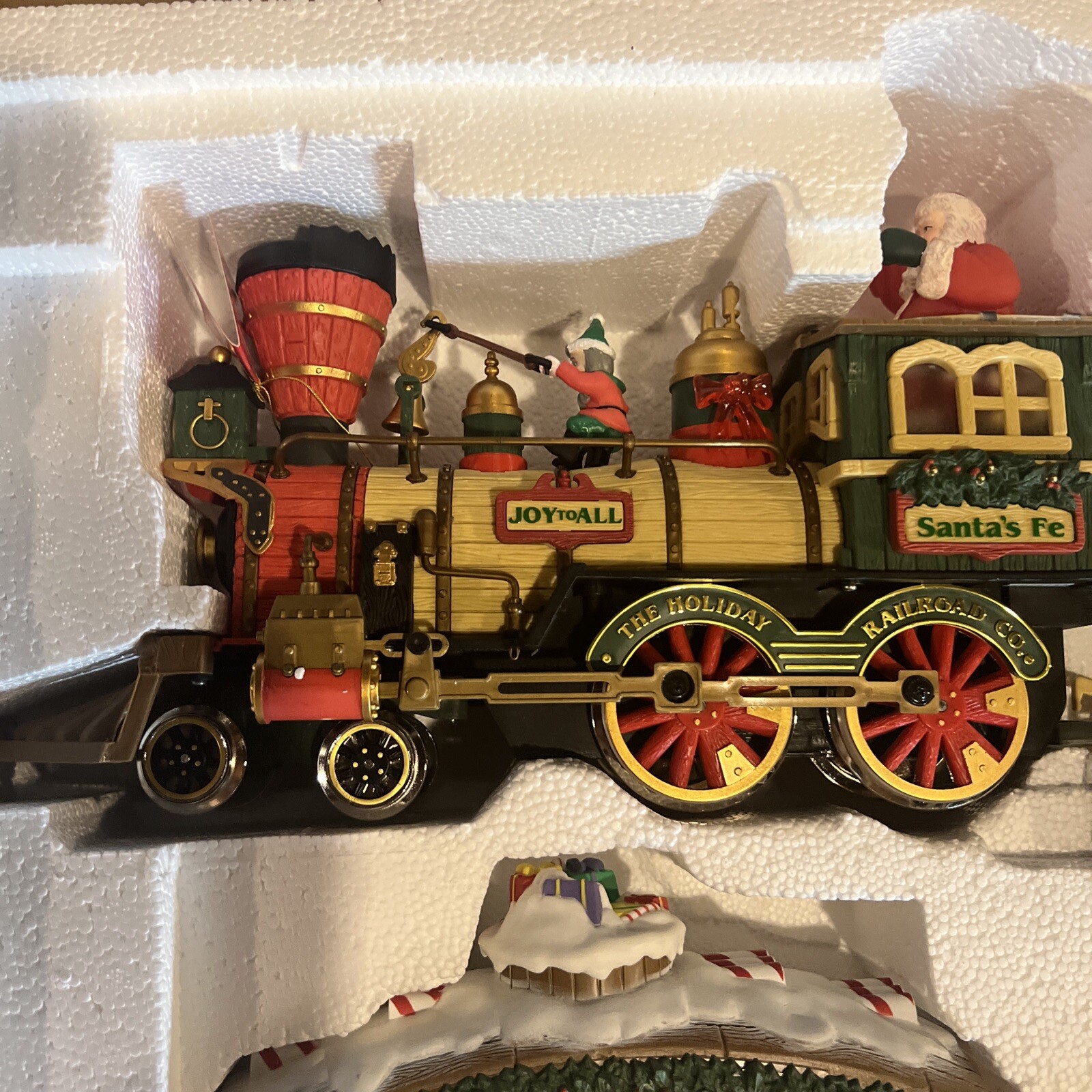 New Bright Industrial Co., Ltd Holiday Express Toy Train Set (527-384 ...