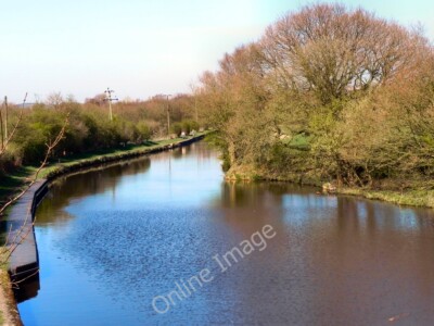 Photo 12x8 Leeds and Liverpool Canal, Red Rock Standish/SD5610 Looking ...