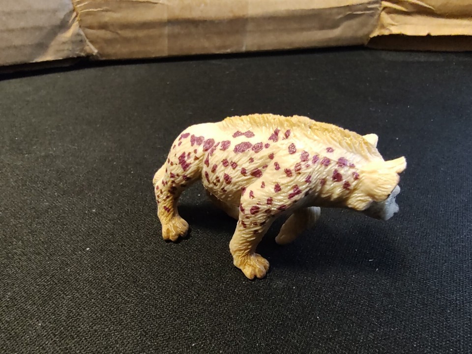 Yowie Spotted Hyena Super Powers Series Animal Figure Set Surprise ...