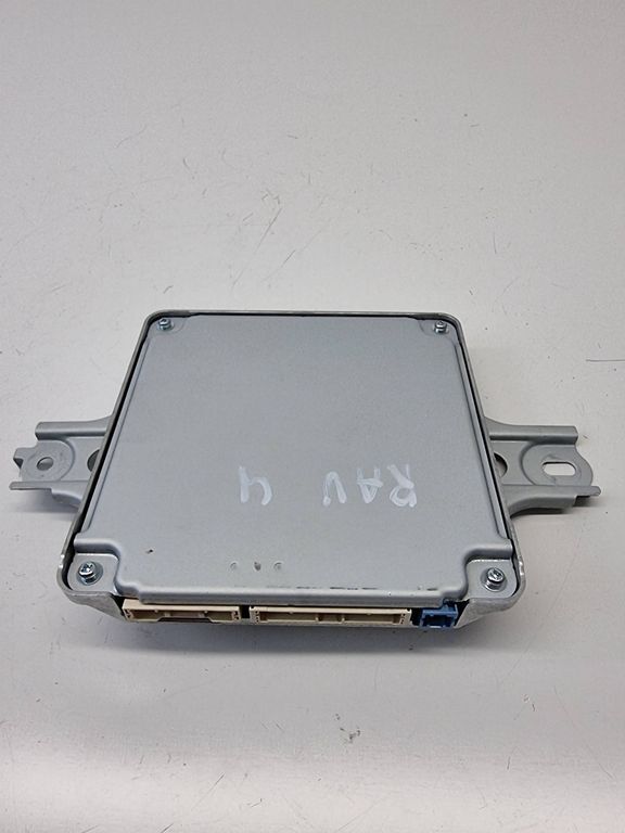 Toyota RAV 4 (XA50) 2020 Parking PDC control unit module 8679242130 ...