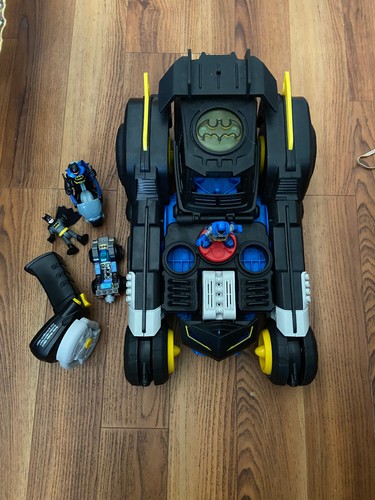 Imaginext DC Super Batmobile Transforming Batman Remote Control Car and ...