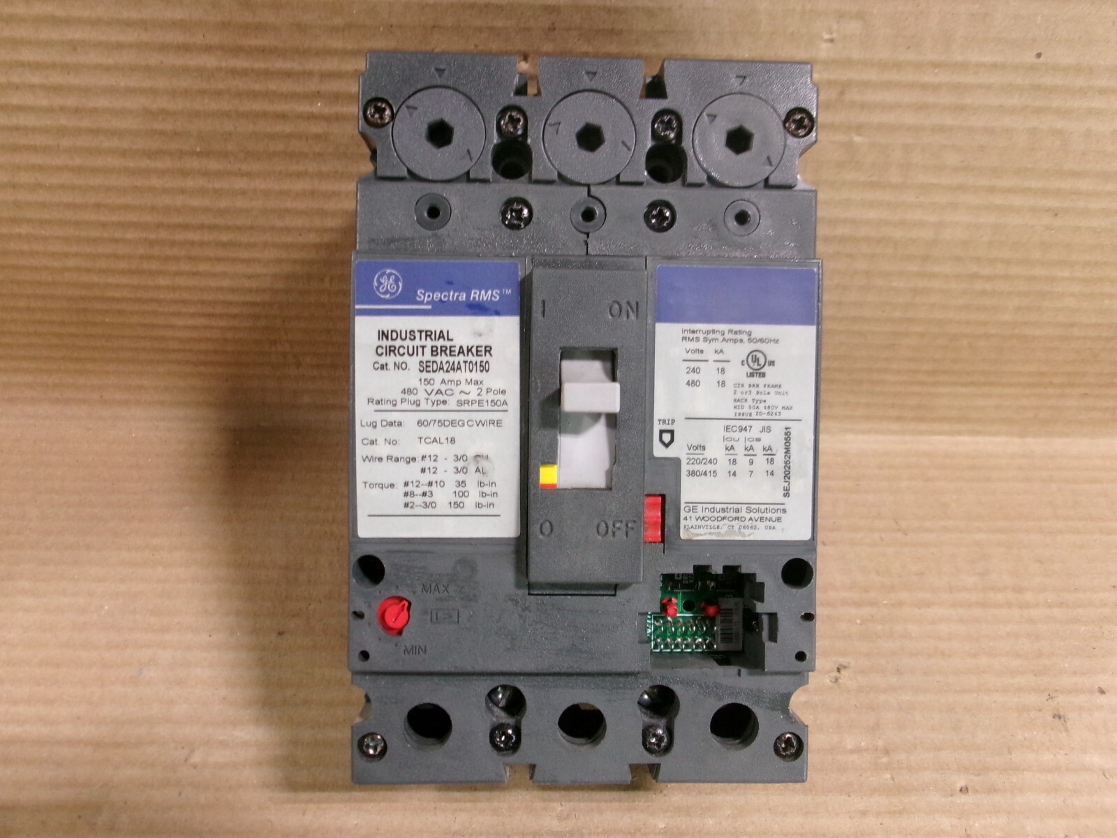 NEW GE SEDA SEDA24AT0150 2 pole 150 amp 480v Spectra RMS Circuit ...