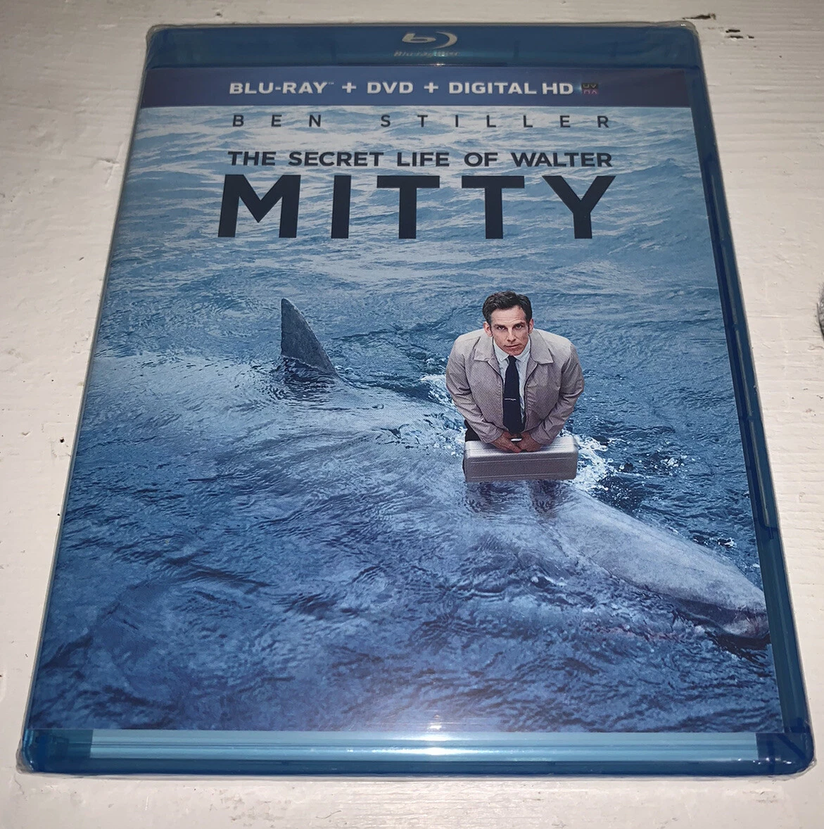 The Secret Life Of Walter Mitty Blu Ray Cover