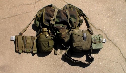 Old (Vietnam War to 2000s) US Military M-1967 Suspender Alice Pack ...