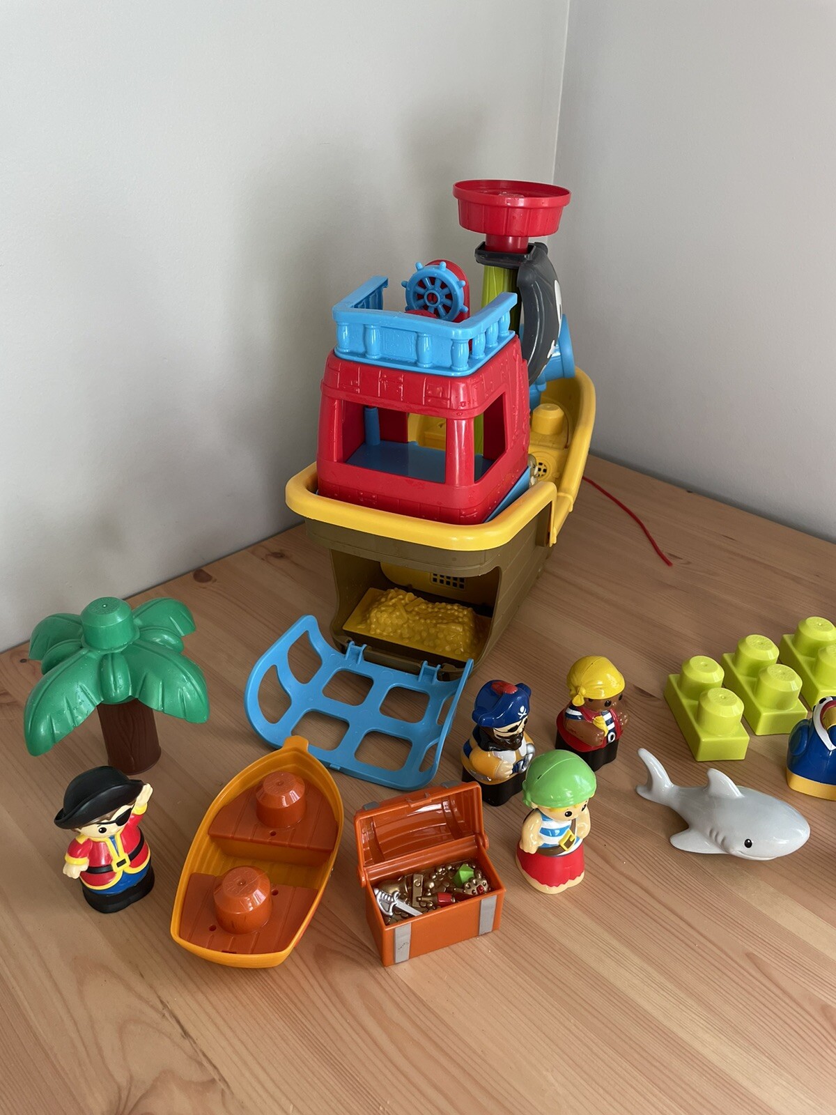Mega Bloks Pull Along Musical Pirate Ship Playset Large Lot Shark ...