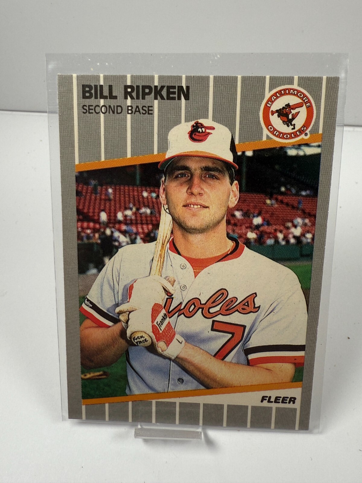 Billy Ripken 1989 Fleer #616 Base (FF Error) Price Guide - Sports Card ...